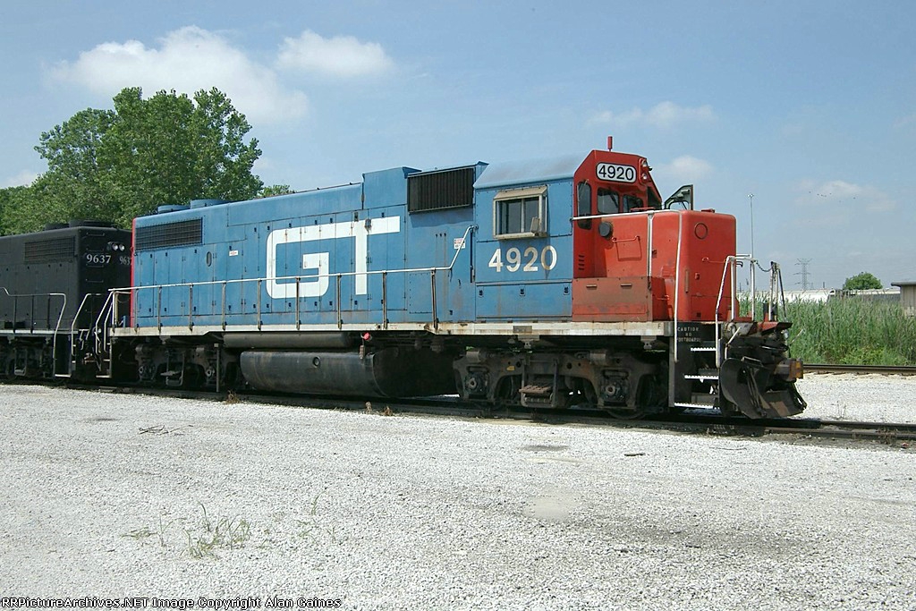 GTW GP38-2 4920